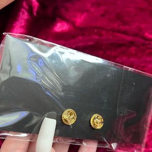 Planet Duck | Jewelry | Quackity End Of Las Nevadas Pin | Poshmark